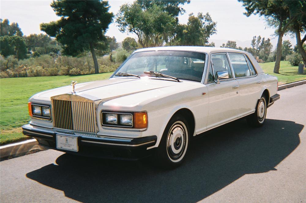 Rolls-Royce Silver Spur technical specifications and fuel economy